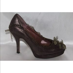 house of dereon | Shoes | House Of Dereon Met Brown Platform Ruffle ...